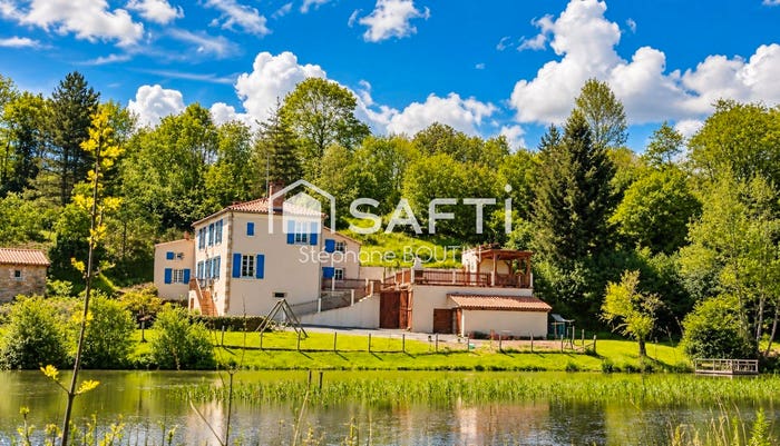 Maison 8 pièces à Sigournais, à vendre