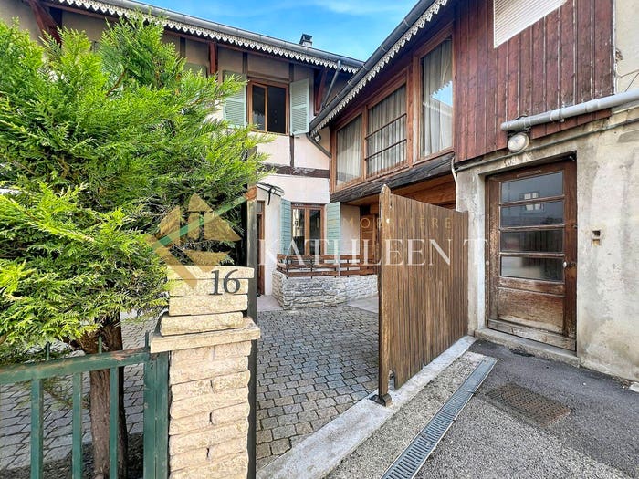Bourgoin-Jallieu : Maison 6 pièces à louer