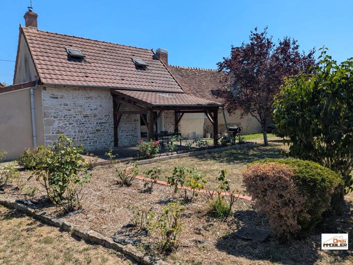 Saint-Christophe-en-Boucherie - Maison 3 pièces à vendre