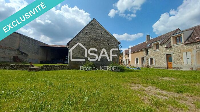Nancray-sur-Rimarde : Maison 4 pièces à vendre