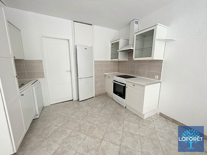 Appartement 2 pièces à Étampes, Centre-Ville, à vendre
