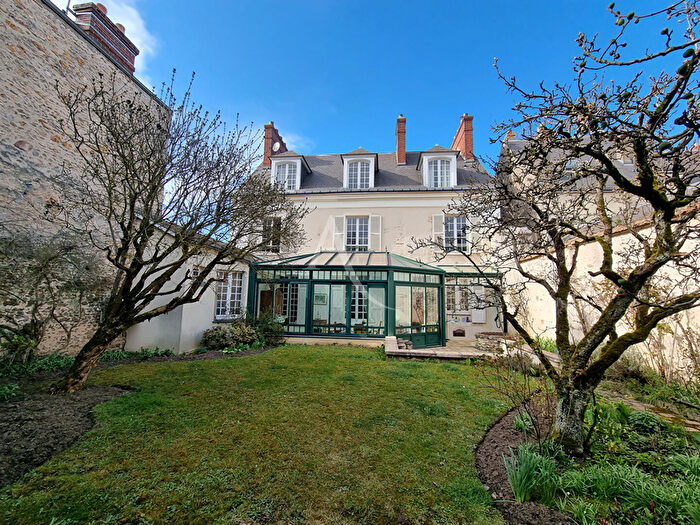 Maison 13 pièces à Dourdan, à vendre