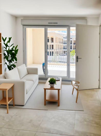 Village Ouest, Trets : Appartement 3 pièces à louer