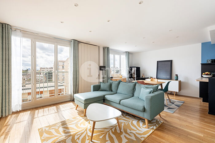 Courbevoie, Bécon : Appartement 4 pièces à vendre