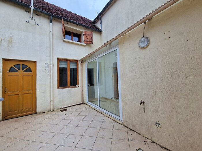 Sainville - Maison 4 pièces à vendre