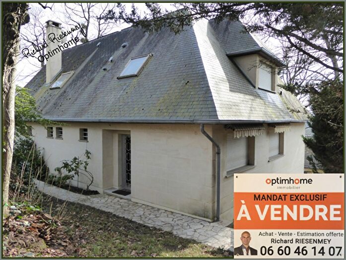 Maison 9 pièces à vendre à Saint-Chéron