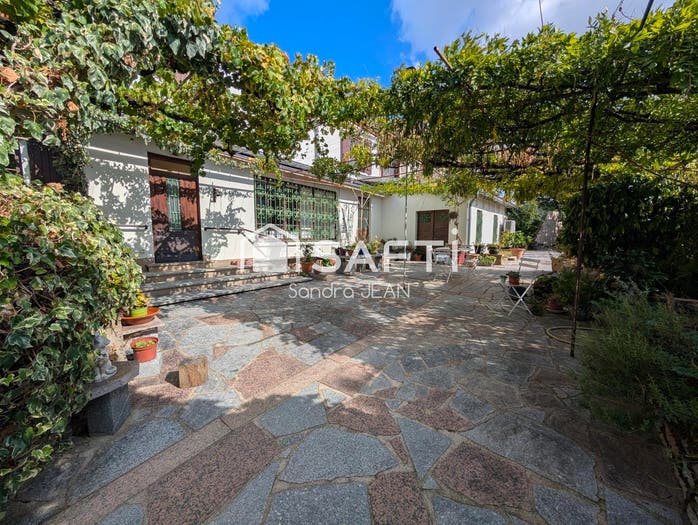 Maison 9 pièces à vendre - Montirat