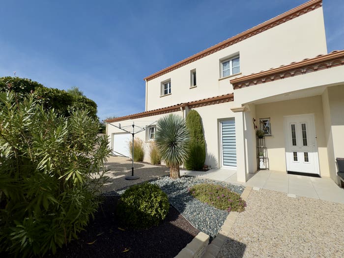 Vaux-sur-Mer : Maison 7 pièces à vendre