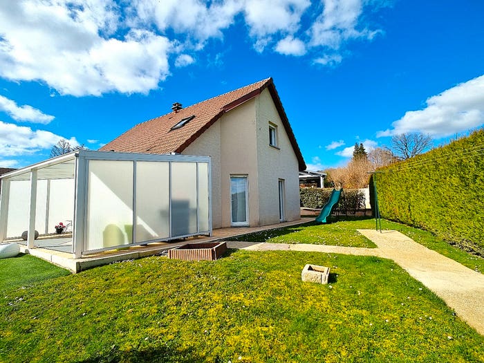 Maison 6 pièces à vendre à Saône