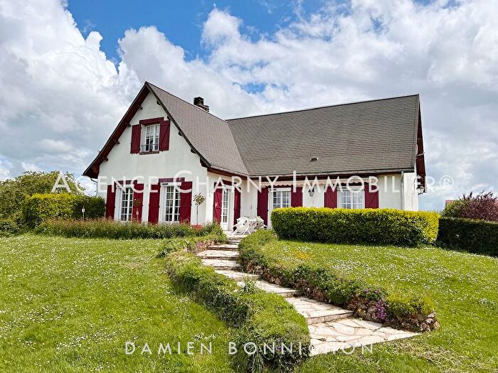 Maison 7 pièces à Charny, à vendre