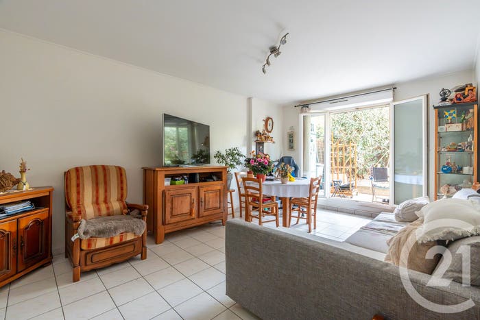 Le Plessis-Trévise, Saint-Antoine : Appartement 3 pièces à vendre