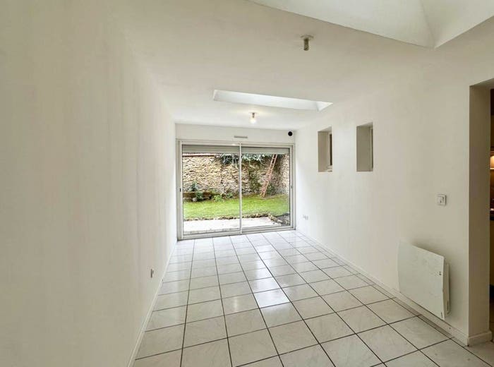 Centre Ville, Mont-de-Marsan : Appartement 1 pièce à louer