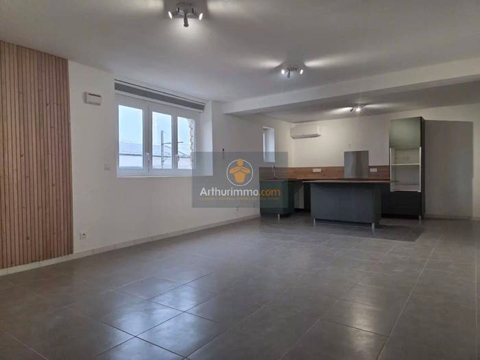 Nord, Pont-Saint-Esprit : Appartement 3 pièces à louer