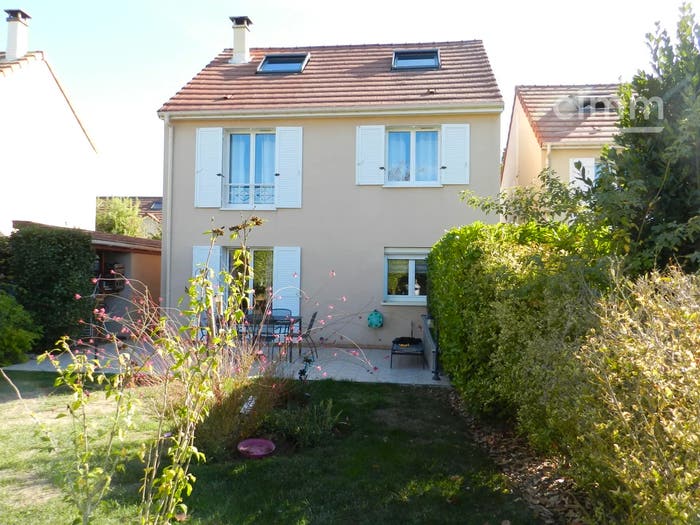 Nozay - Maison 7 pièces à vendre