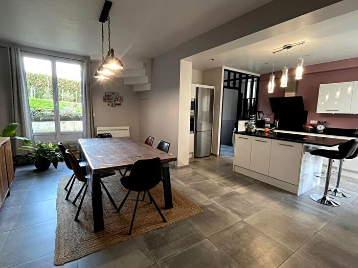 Maison 8 pièces à vendre à Mantes-la-Ville, Merisiers, Plaisances, Belles Lances