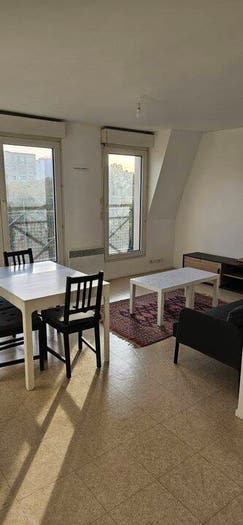 Centre-Voltaire, Asnières-sur-Seine : Appartement 2 pièces à louer