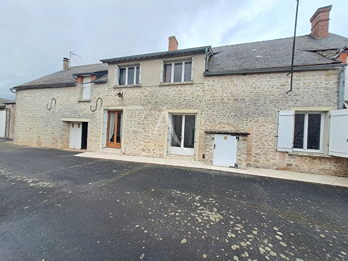 Maison 10 pièces à Estouches, à vendre