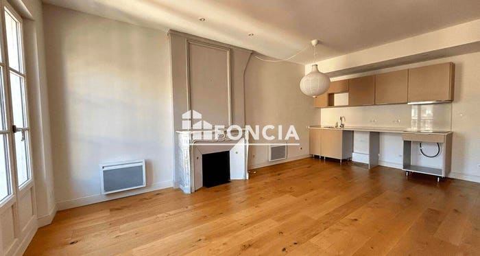 Puget-Théâtre, Toulon : Appartement 3 pièces à louer