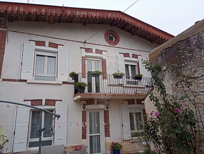 Maison 4 pièces à Angerville, à vendre