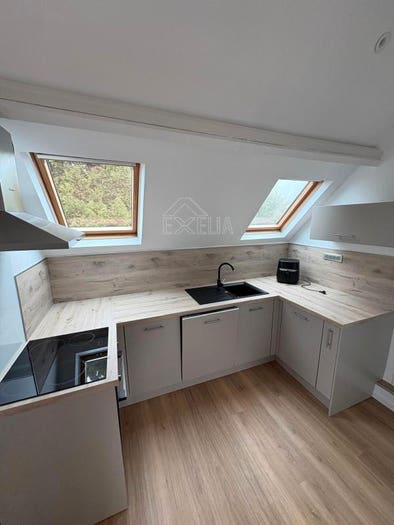 Appartement 2 pièces à Mantes-la-Ville, Centre-ville, à louer