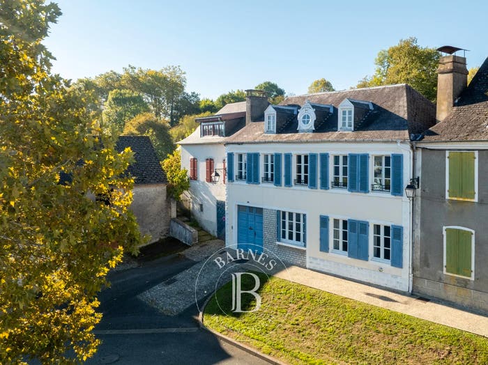 Maison 8 pièces à vendre à Pau