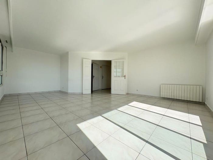Appartement 4 pièces à louer - Nice, Rimiez