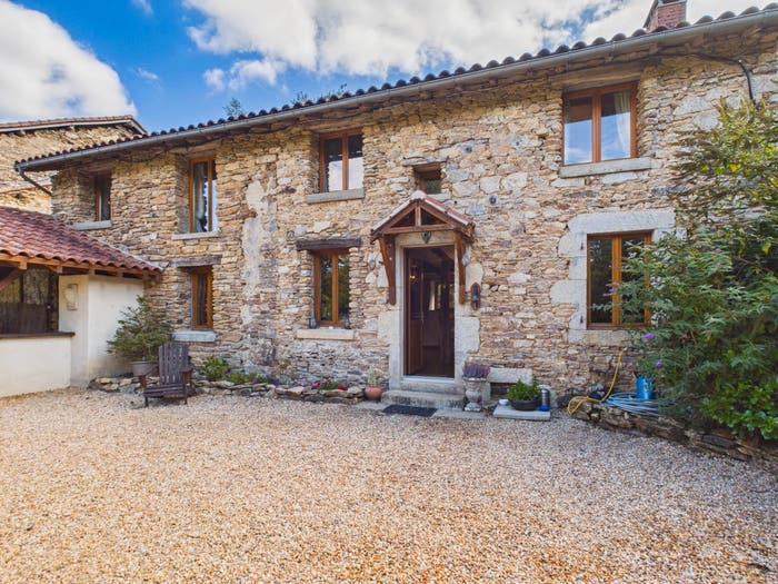 Maison 11 pièces à vendre à Cussac