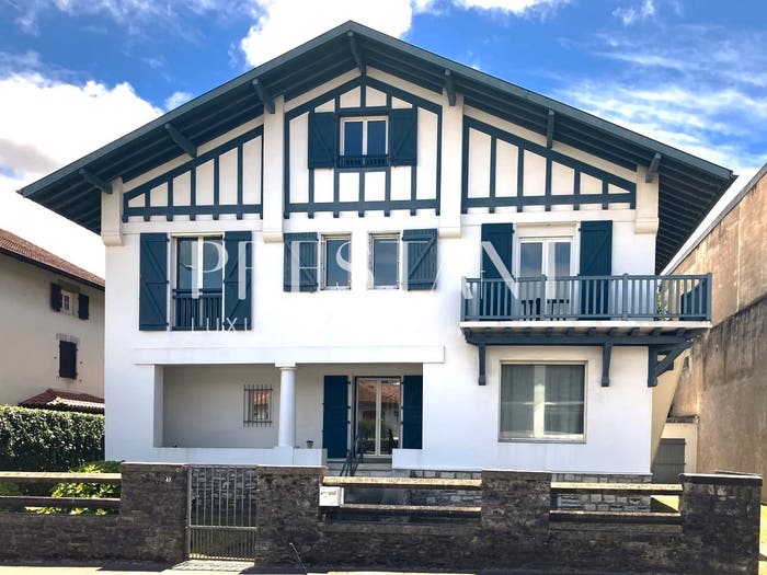 Maison 12 pièces à vendre - BayonneBayonaBaiona, Arènes