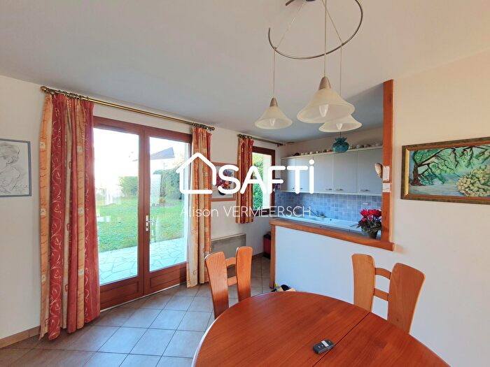Limay, Centre-ville : Maison 3 pièces à vendre