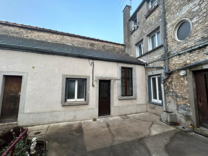 Appartement 2 pièces à Étampes, Saint-Pierre, à vendre