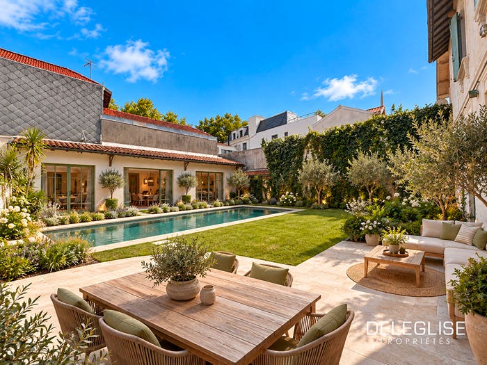 Arcachon, Centre-ville, La Chapelle, Gare : Maison 8 pièces à vendre