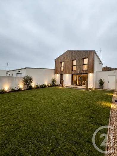 Maison 5 pièces à vendre à Périgny