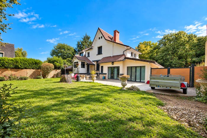 La Celle-Saint-Cloud, La Chataigneraie : Maison 9 pièces à vendre