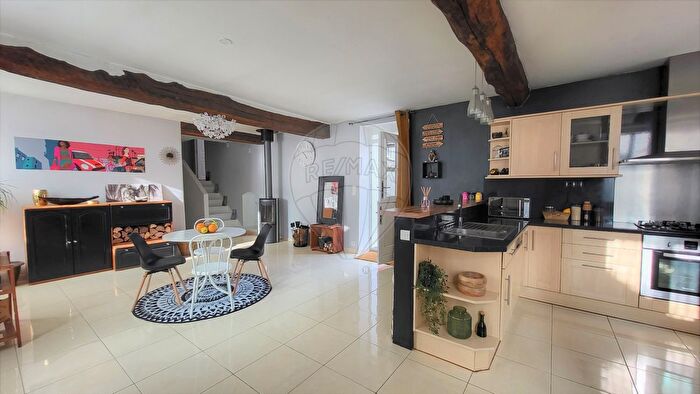 Pont-sur-Yonne : Maison 7 pièces à vendre
