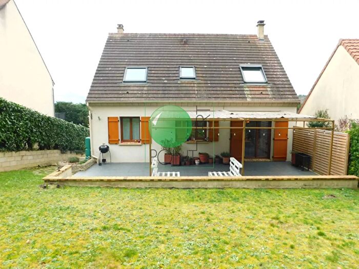 La Ferté-Alais : Maison 7 pièces à vendre