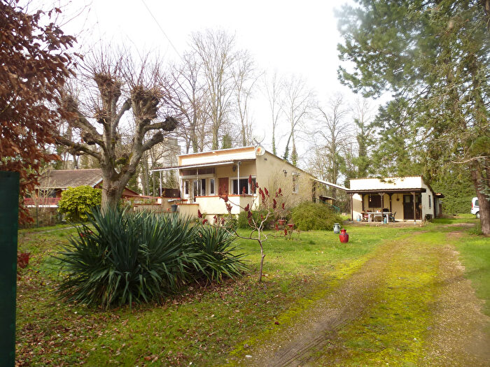 Maison 2 pièces à Vinneuf, à vendre