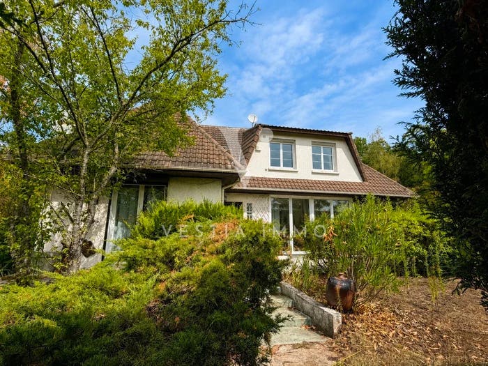 Maison à Saint-Arnoult-en-Yvelines, à vendre