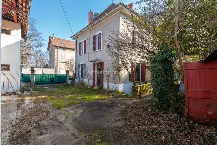 Maison 9 pièces à vendre à Corbelin