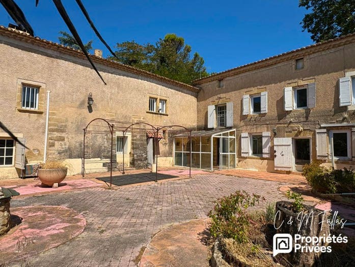 Sauveterre : Maison 11 pièces à vendre