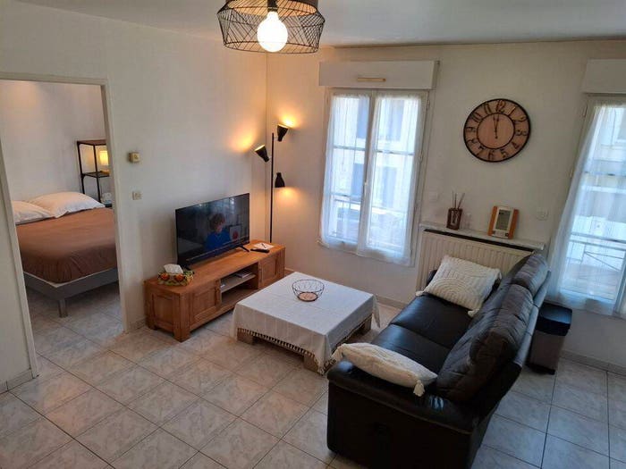 Est, Beaumont-sur-Oise : Appartement 2 pièces à louer