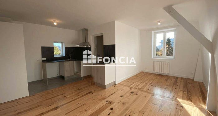 Appartement 4 pièces à louer - Est, Lisieux
