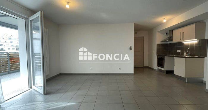 Championnet-Caserne de Bonne, Grenoble : Appartement 2 pièces à louer