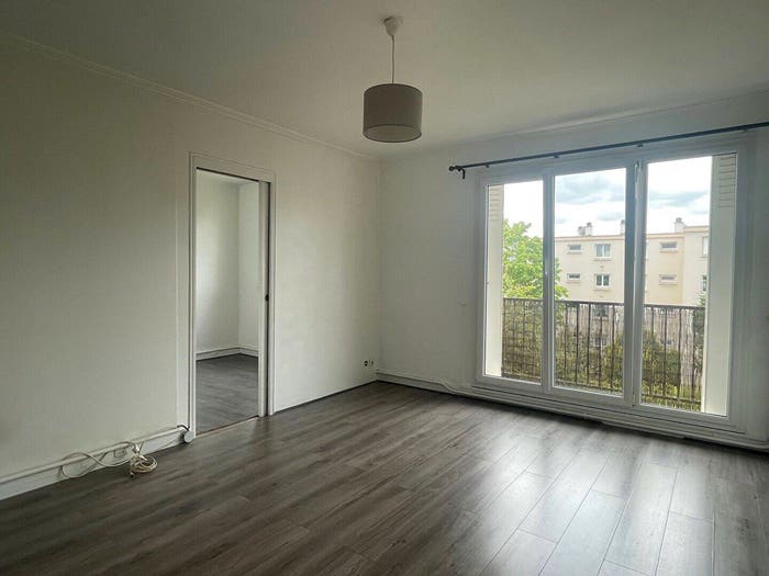 Les Communes, Bois-d'Arcy - Appartement 2 pièces à louer