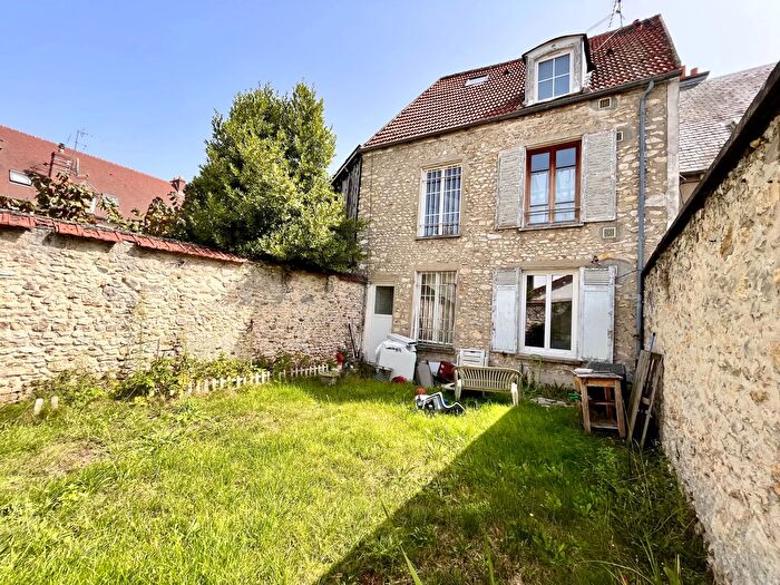 Maison 6 pièces à vendre - Étampes, Centre-Ville