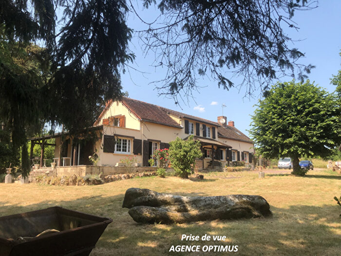 Maison 9 pièces à Saint-Valérien, à vendre