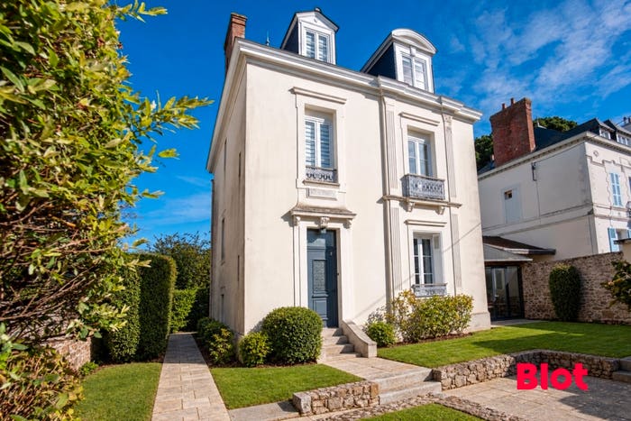 Maison 9 pièces à vendre - Saint-Malo, Marne-Eveil, L'Hôpital