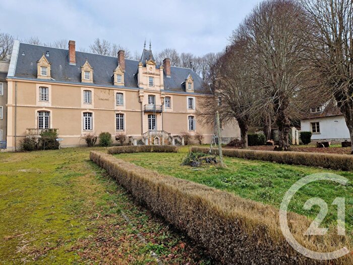 Gilles : Maison 32 pièces à vendre
