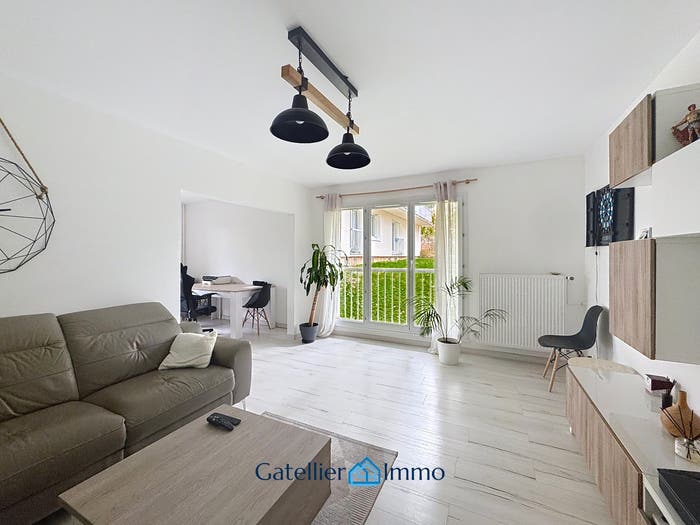 Appartement 4 pièces à Magny-les-Hameaux, à vendre