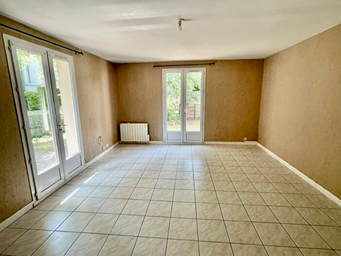 Étampes, Saint-Martin, Saint-Gilles : Appartement 3 pièces à vendre