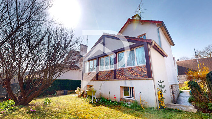 Maison 7 pièces à vendre à Lardy